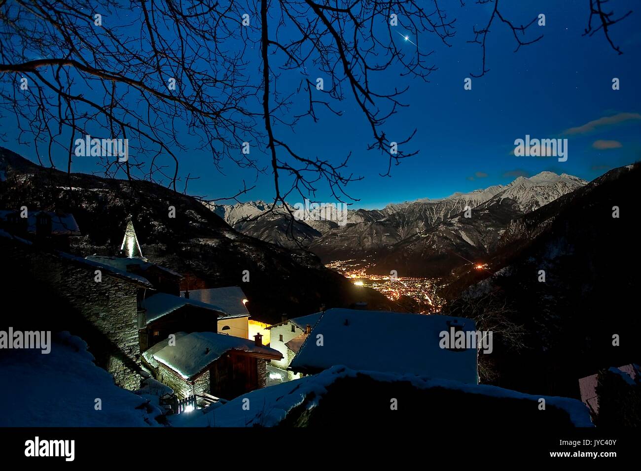 Savogno village hi-res stock photography and images - Alamy