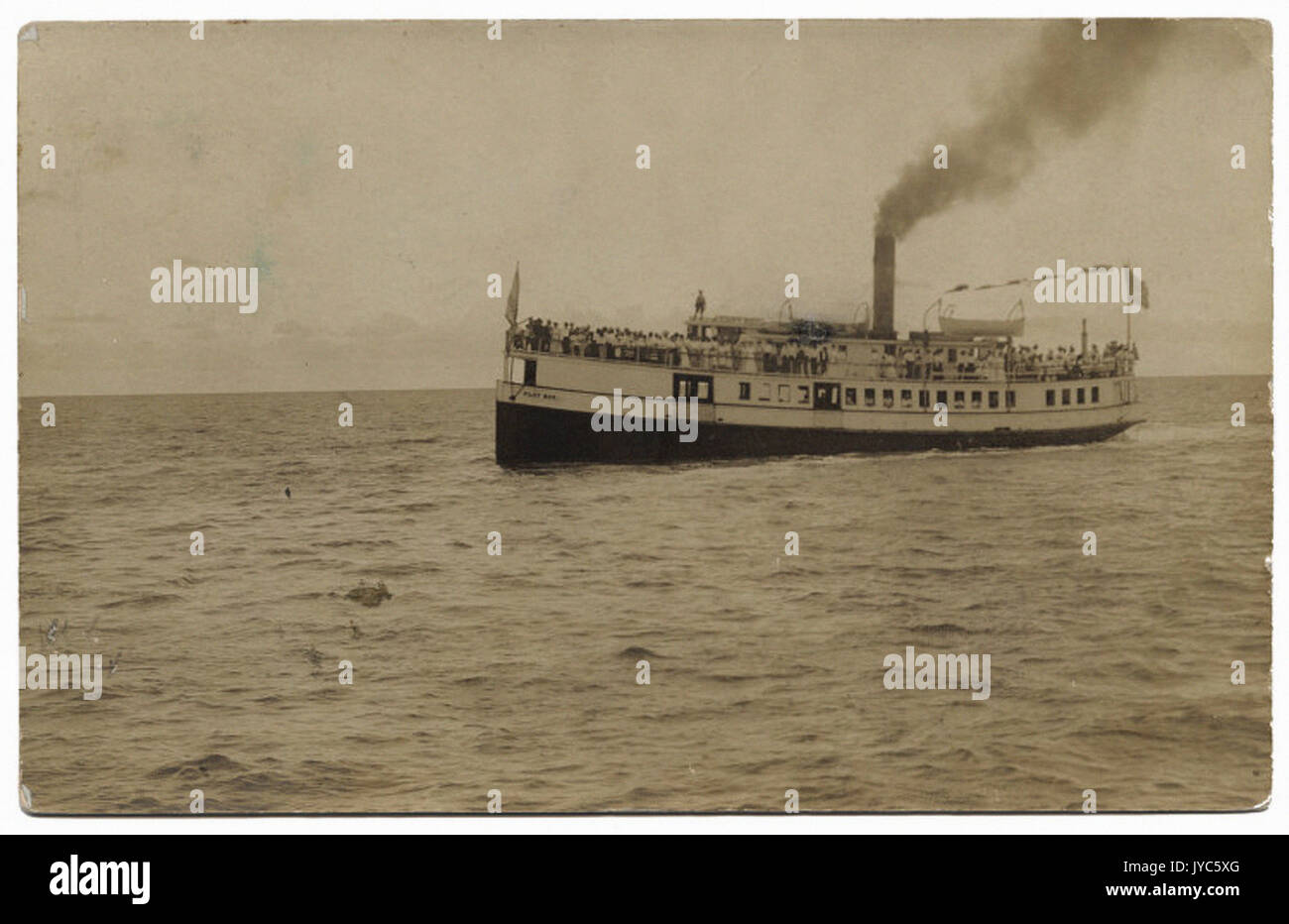 Early steamship hi-res stock photography and images - Alamy