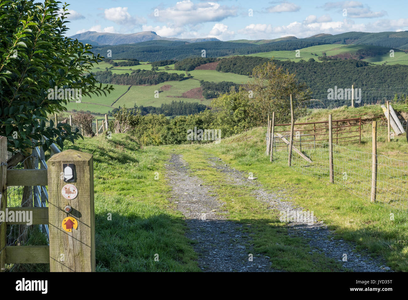 Footpath indicators hi-res stock photography and images - Alamy