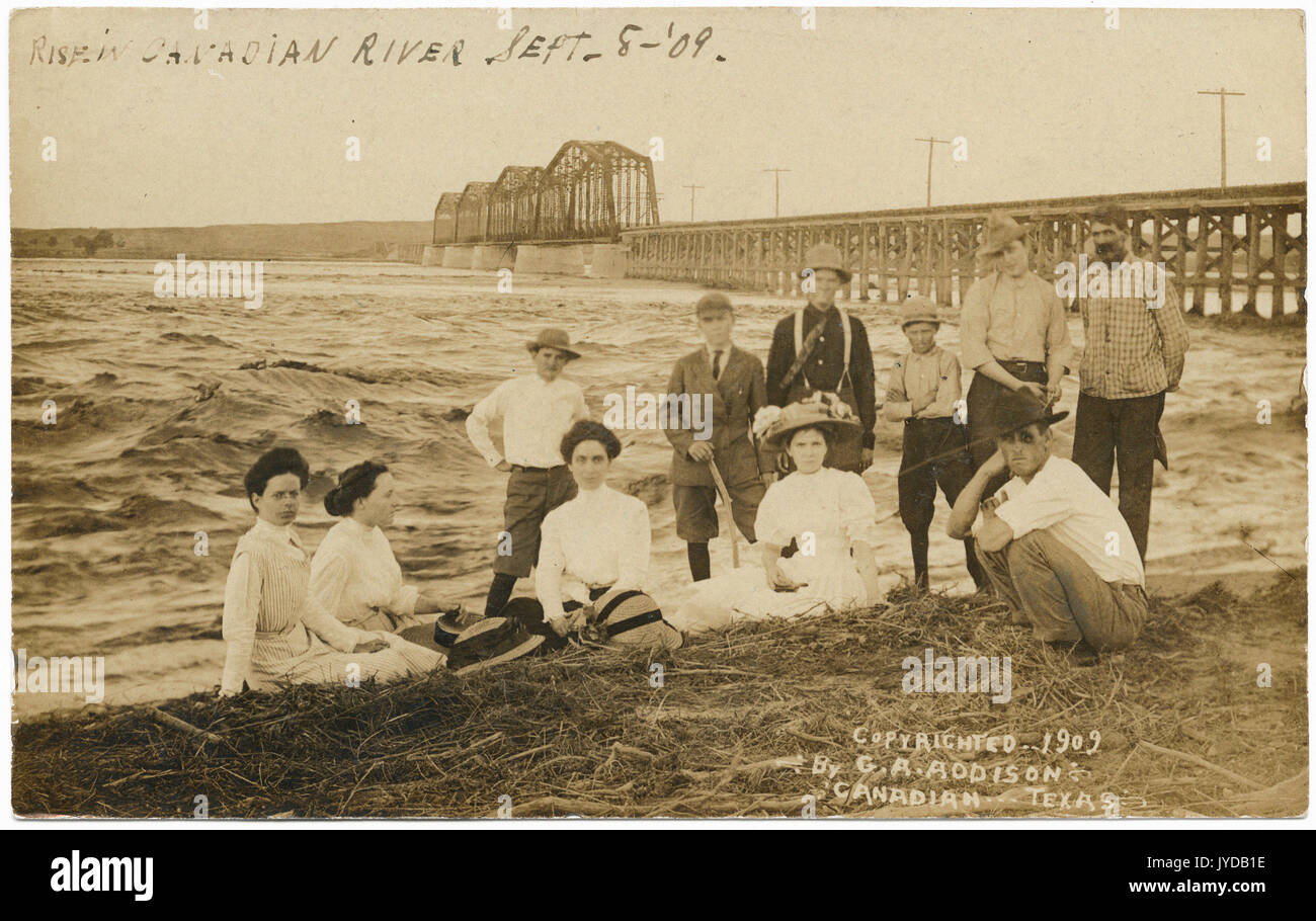 8 09 hi-res stock photography and images - Alamy