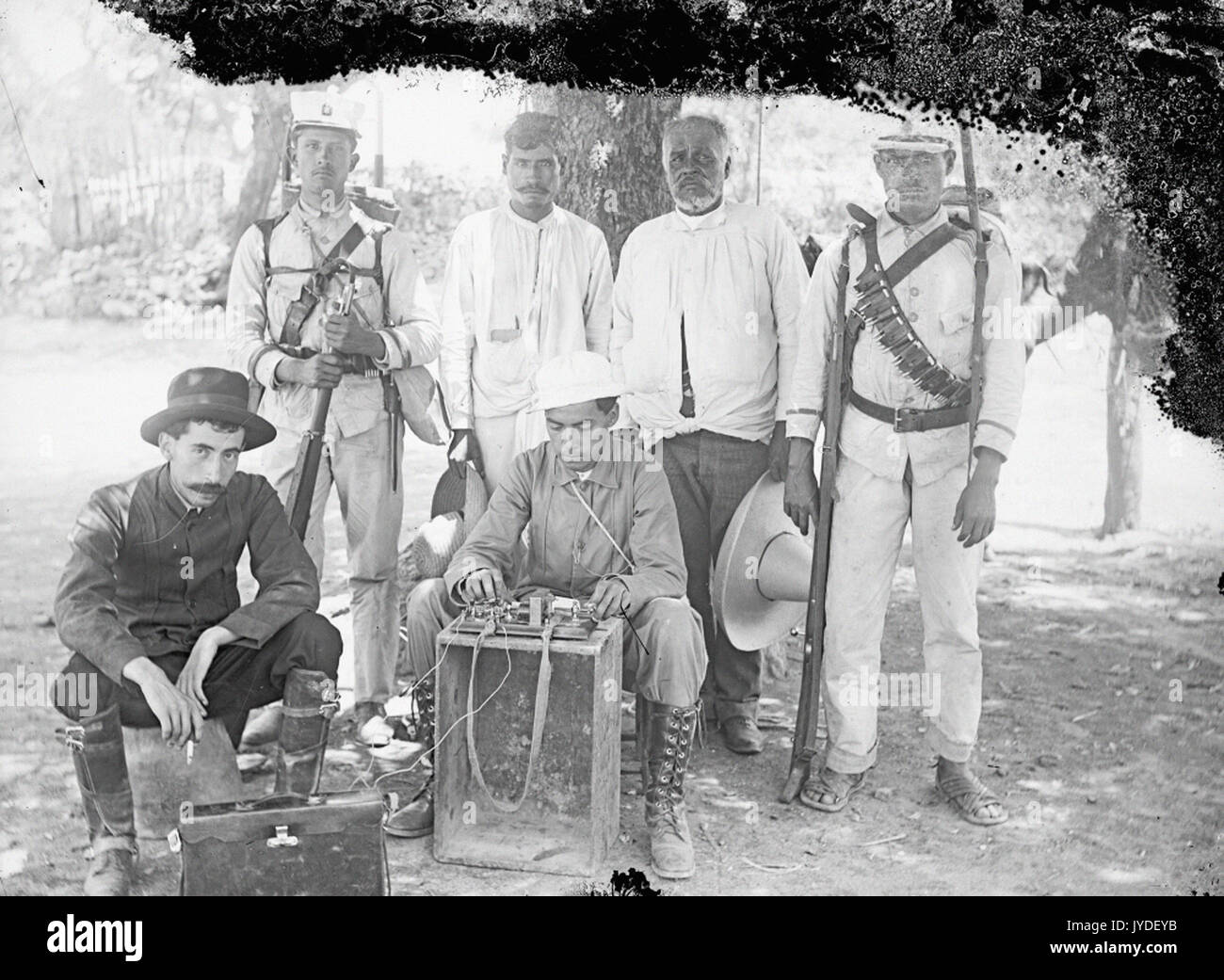 Telegraph machine hi-res stock photography and images - Alamy