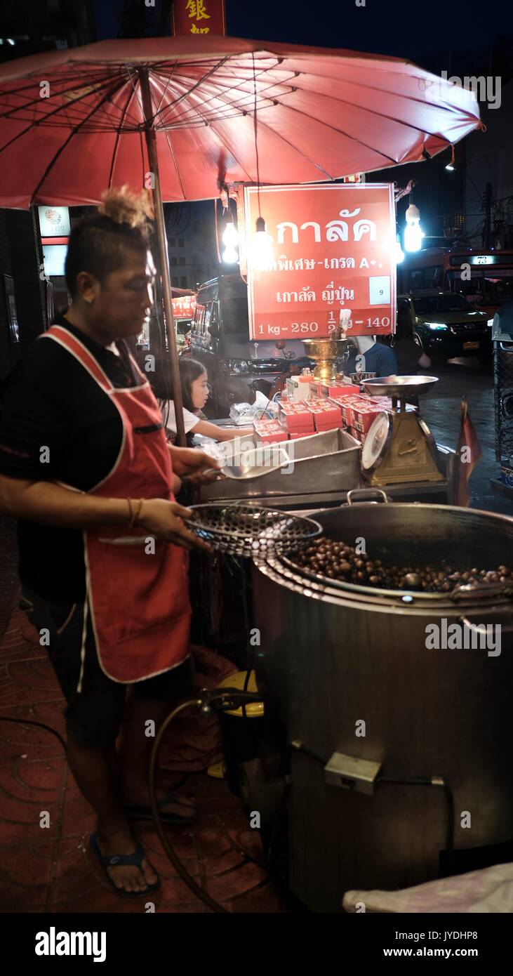 Roasted Chestnut Seller Night Yaowarat Road Chinatown Bangkok Thailand ...