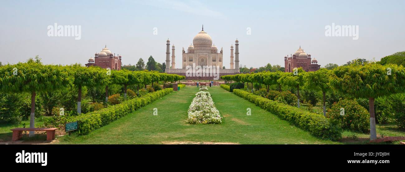 Where Is The Taj Mahal Located - multifilessend
