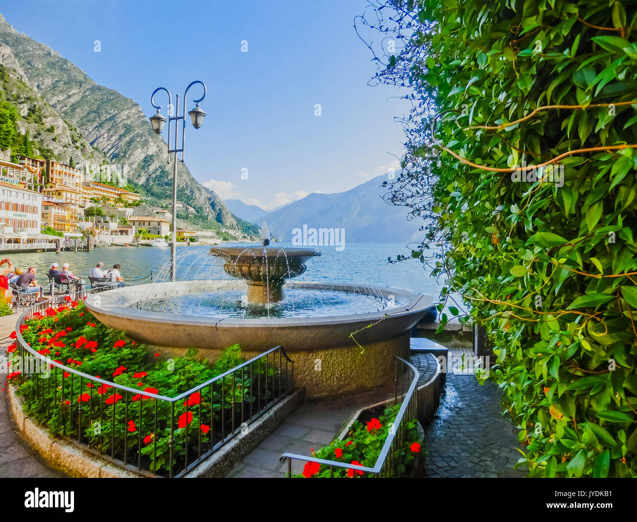 Limone sul Garda, Italy - The boardwalk with fountain Stock Photo - Alamy