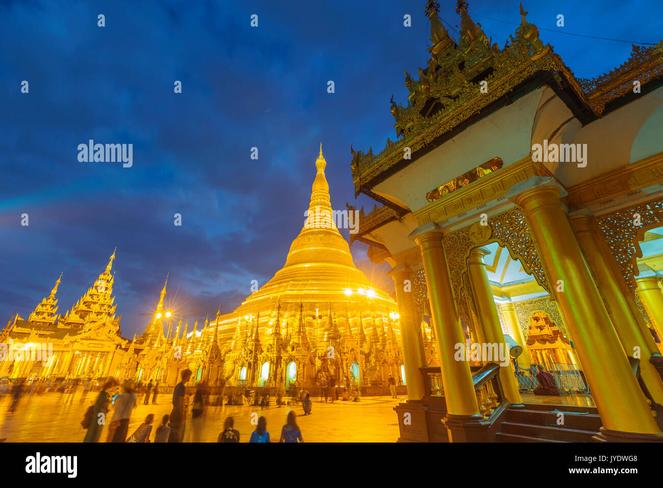 Shwedagon Pagoda at night , Myanmar (Burma) Yangon landmark Stock Photo ...
