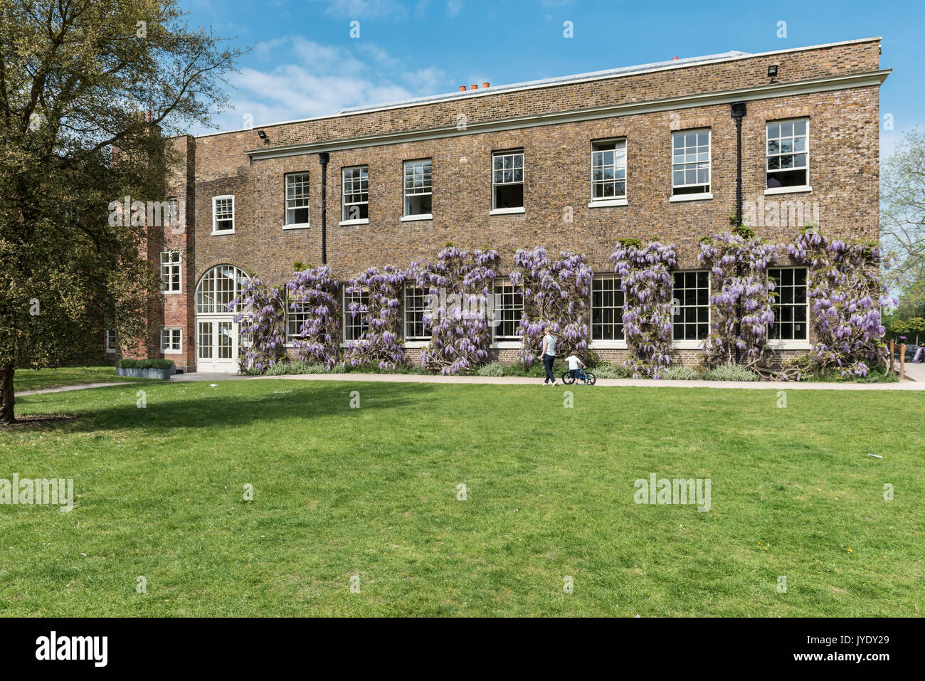 Fulham Palace - Palace of the Bishops of London Stock Photo - Alamy
