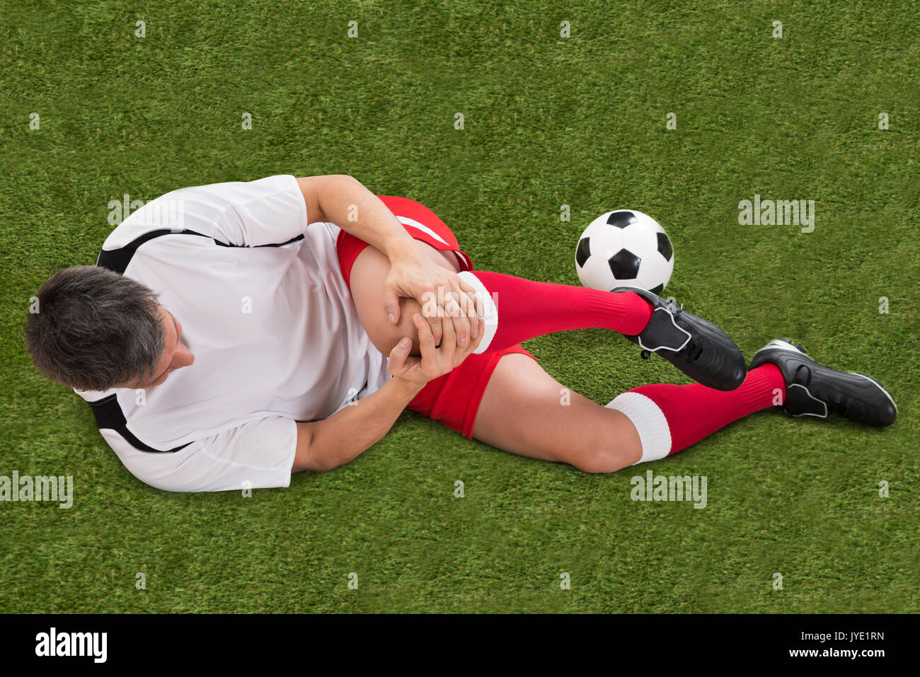 Injury soccer hi-res stock photography and images - Alamy