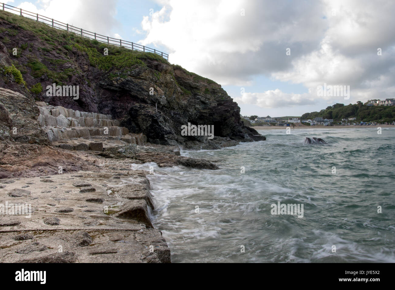 Polzeath surf hi-res stock photography and images - Alamy