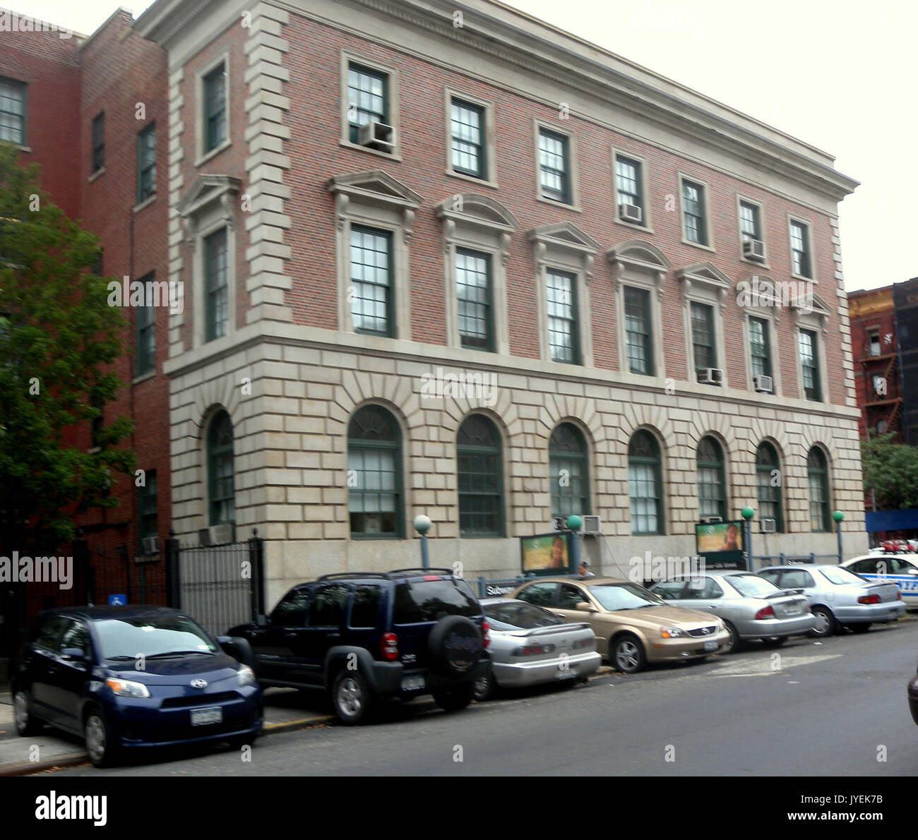 40 pct hi-res stock photography and images - Alamy