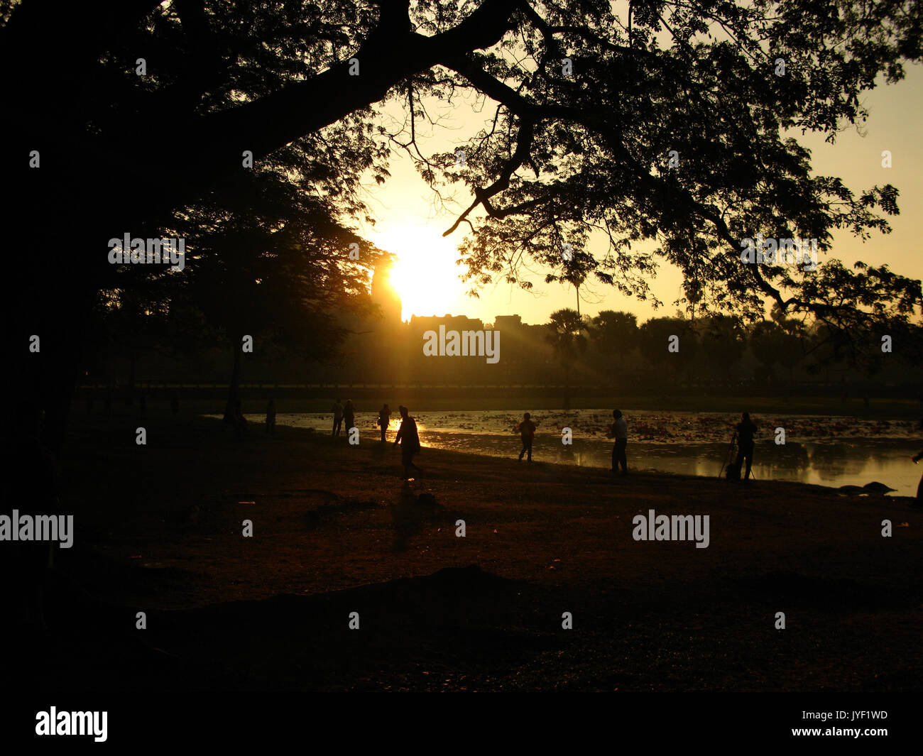 Angor wat temples hi-res stock photography and images - Alamy