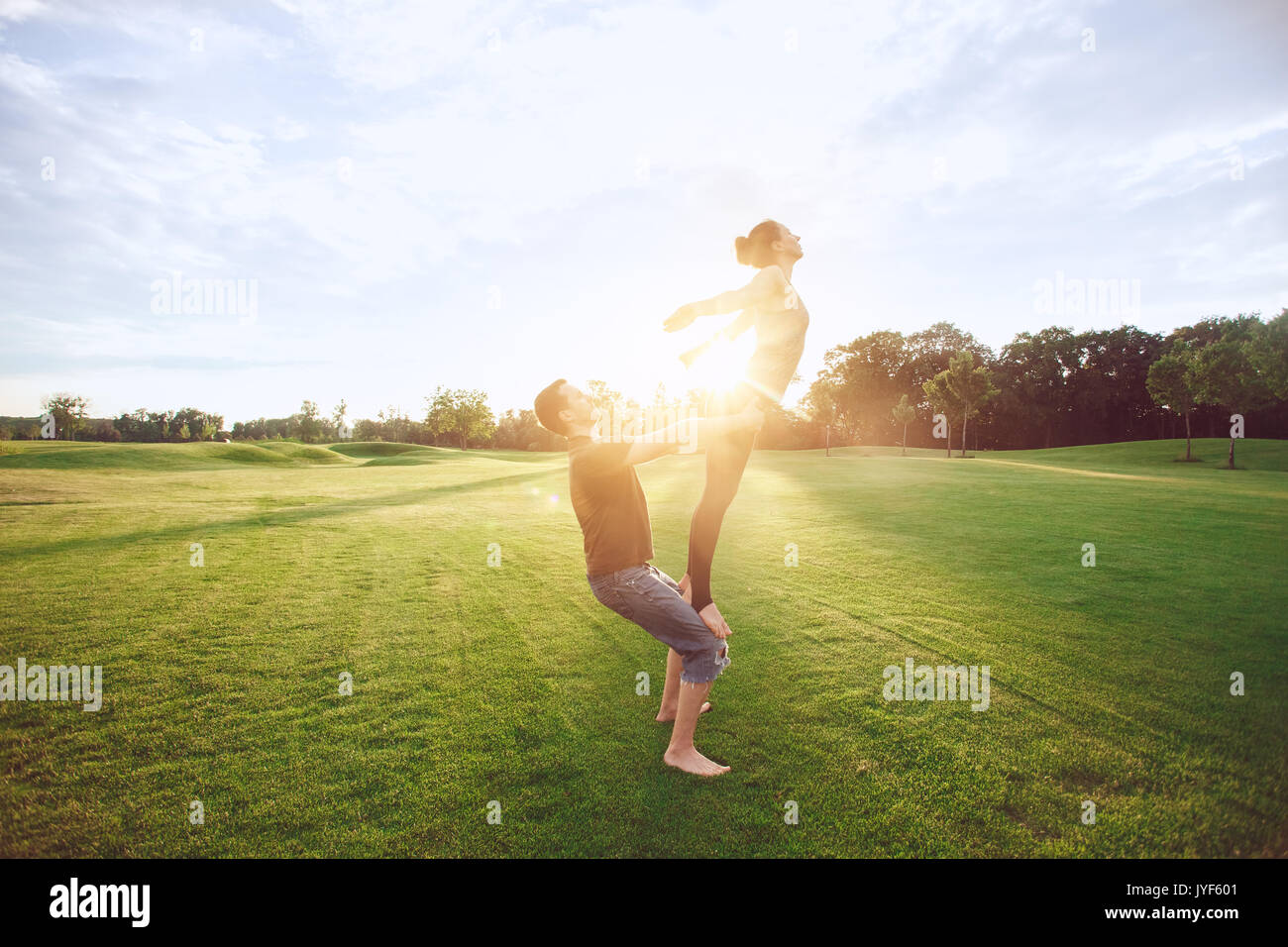 Acro flying hi-res stock photography and images - Alamy