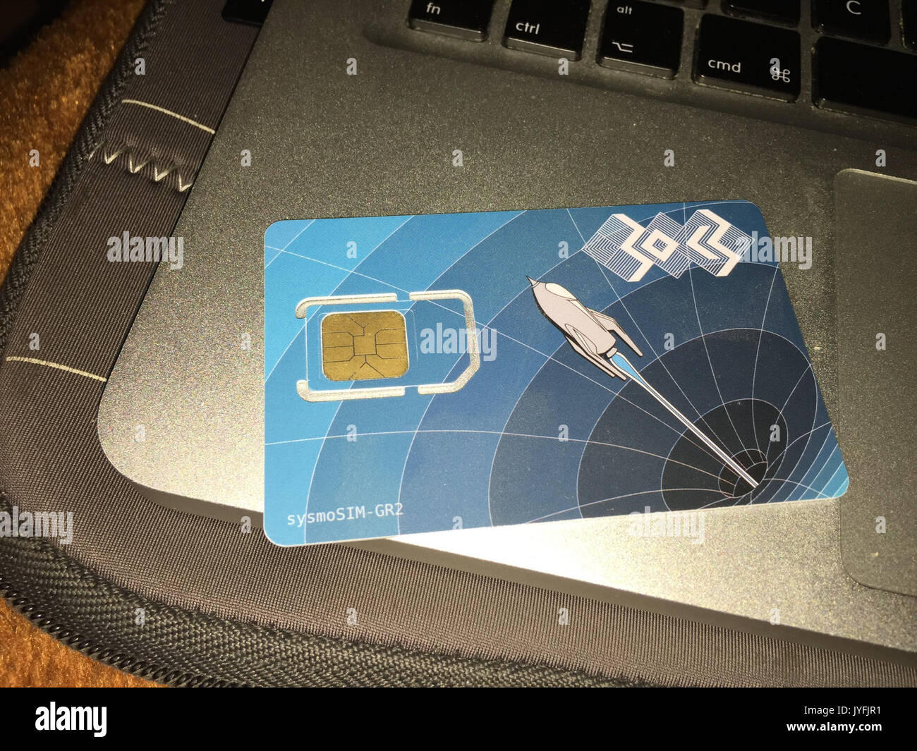 Old sim card hi-res stock photography and images - Alamy