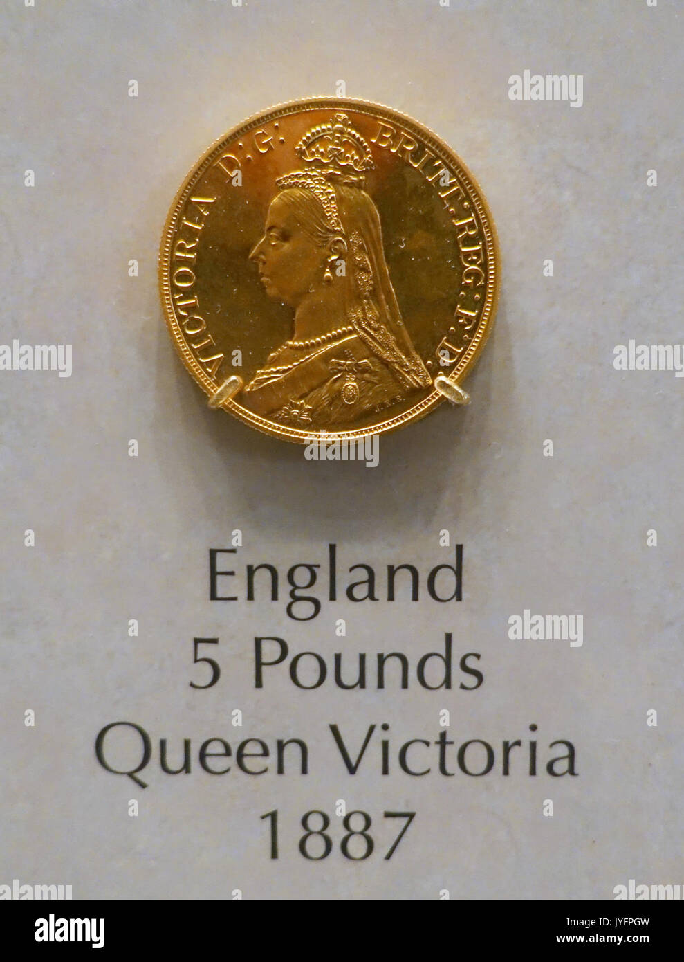 5 Pounds, England, Queen Victoria, 1887 National Museum of American ...