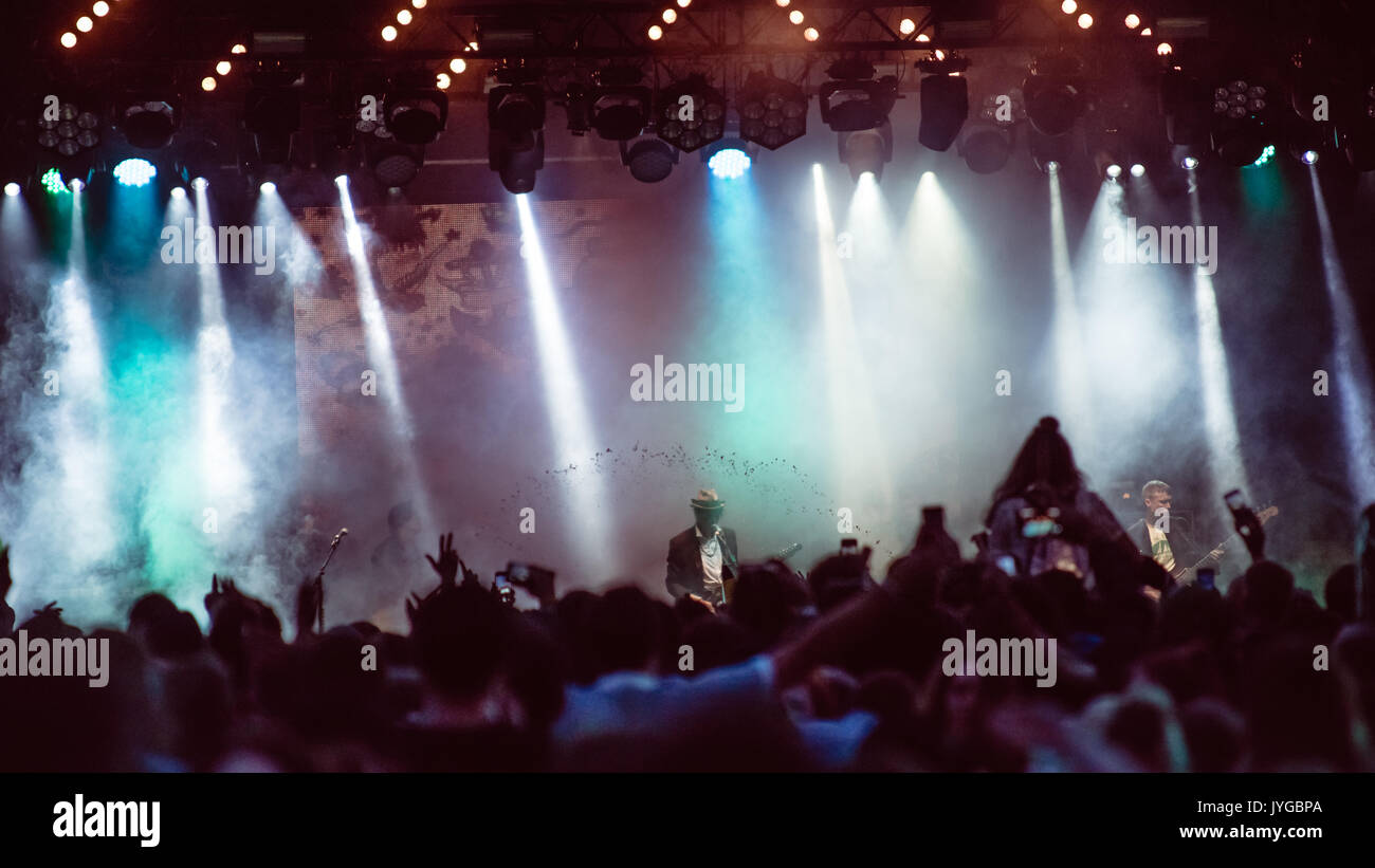 Sheffield rock band hi-res stock photography and images - Alamy