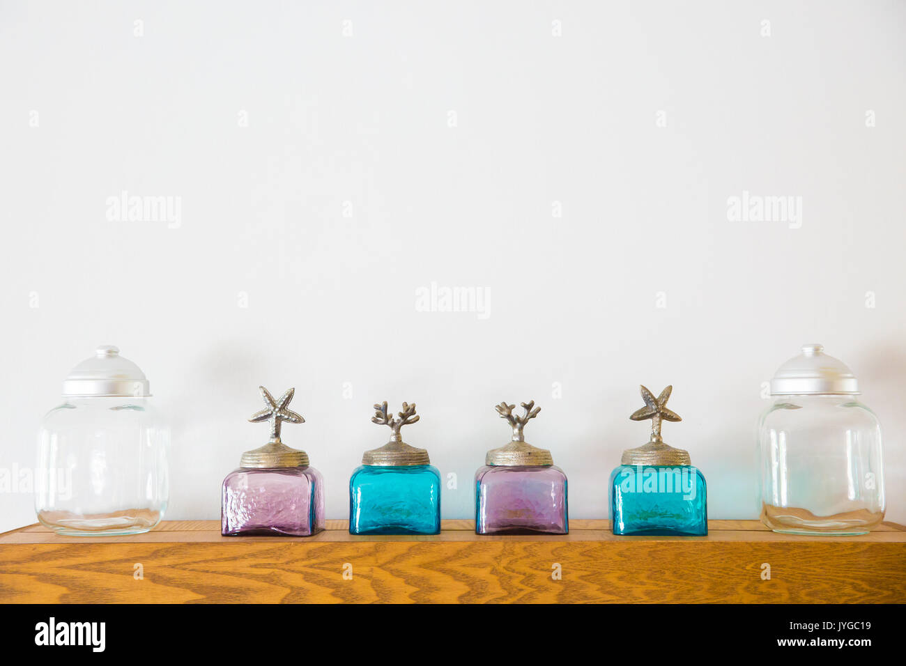 Empty jars hi-res stock photography and images - Alamy