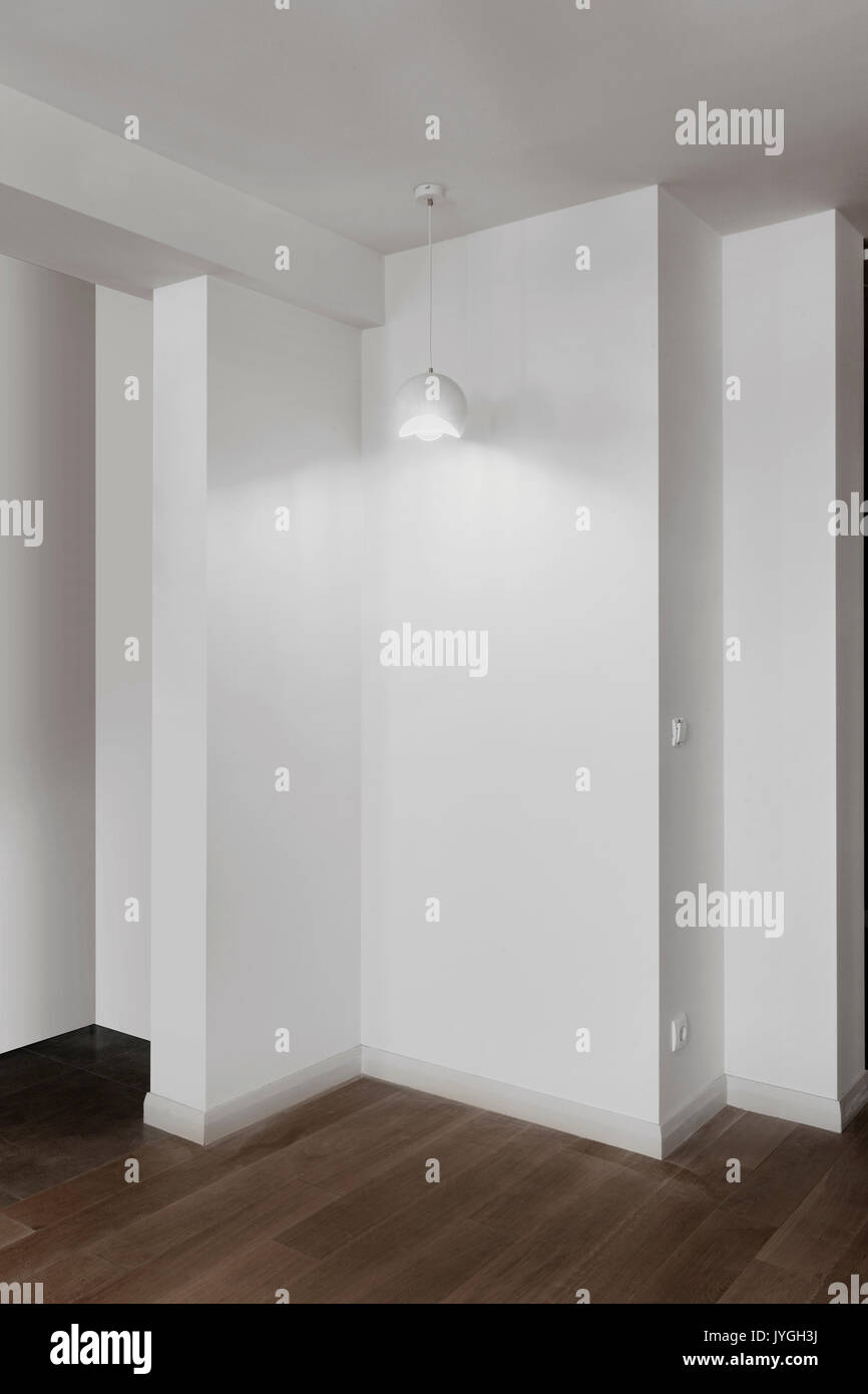 Empty indoor hi-res stock photography and images - Alamy