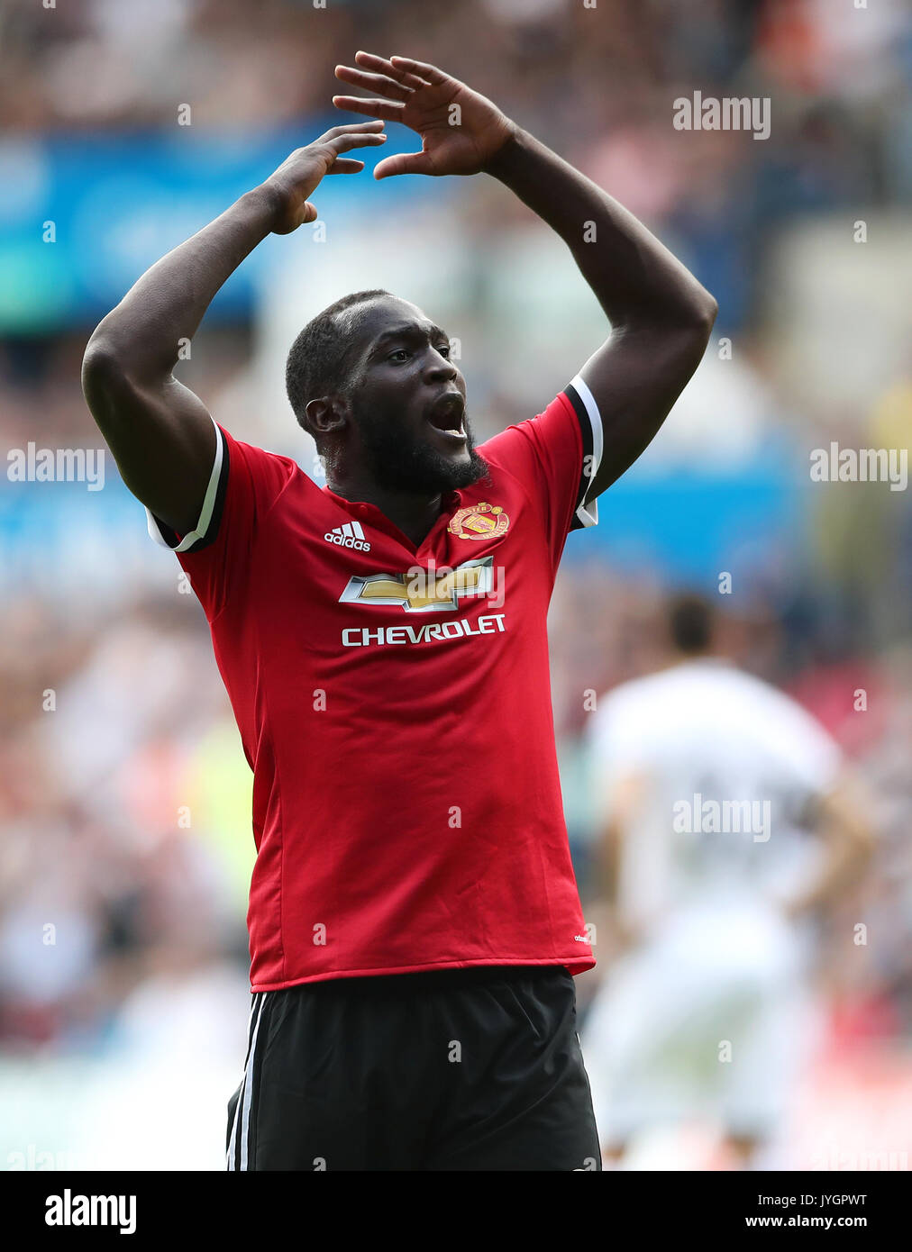 Manchester United's Romelu Lukaku celebrates his side's fourth goal ...