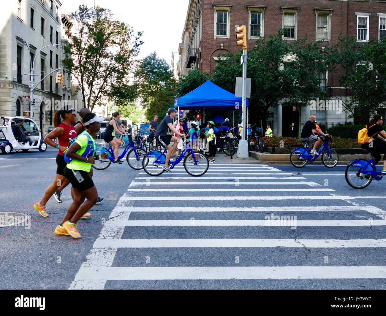 Nypd exercise hi-res stock photography and images - Alamy