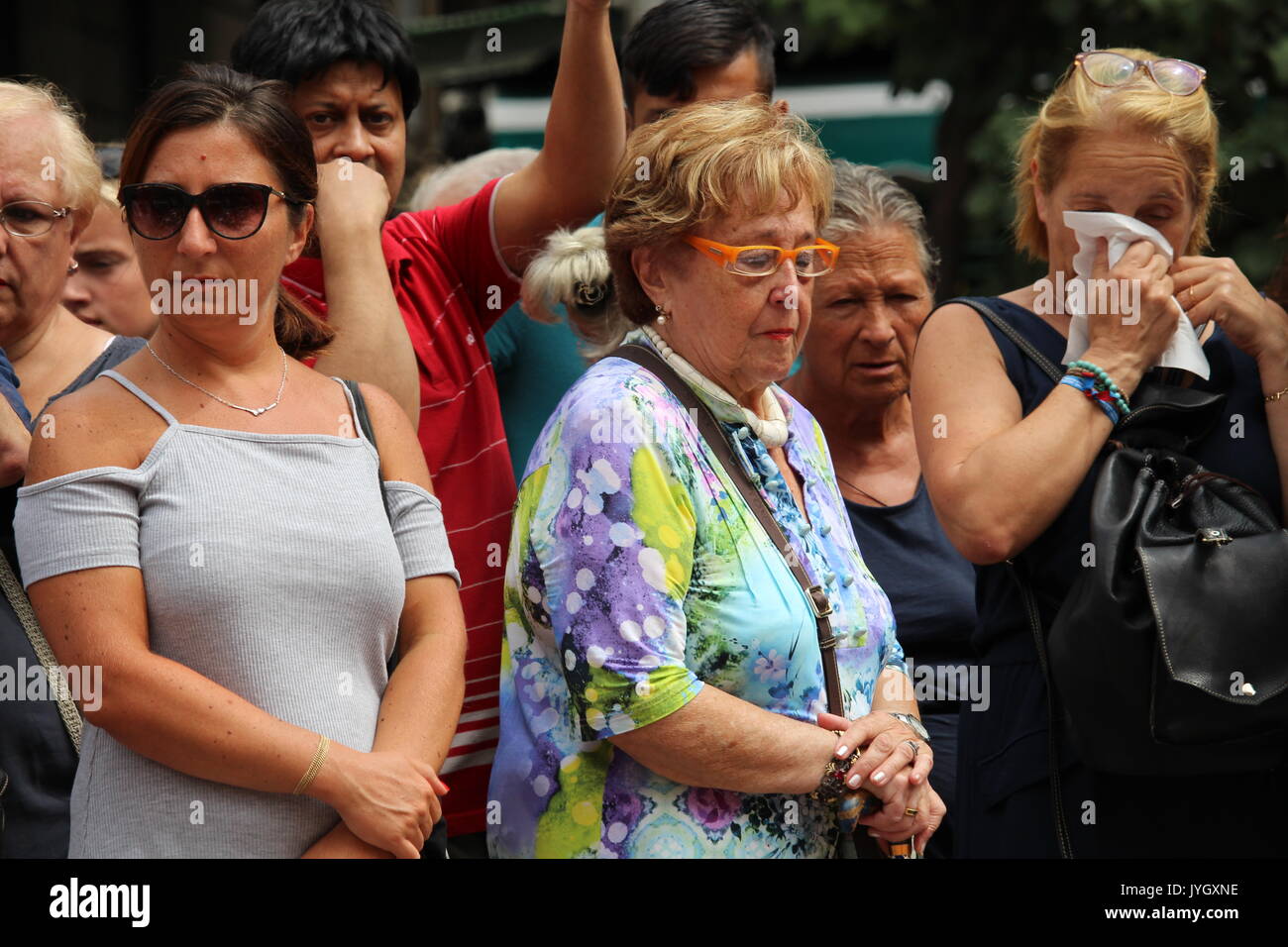 Barcelona, Spain. 19th August, 2017. Sadness and crying at the homage ...
