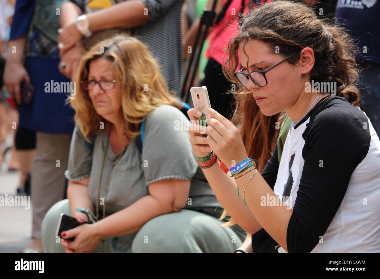 Barcelona, Spain. 19th August, 2017. Sadness and crying at the homage ...
