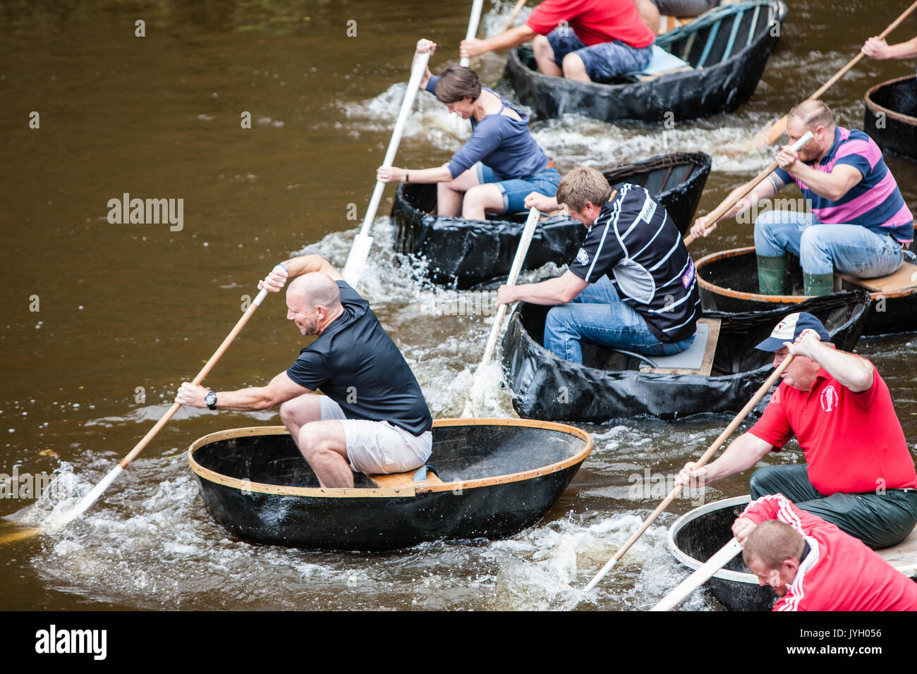 A coracle welsh hi-res stock photography and images - Alamy