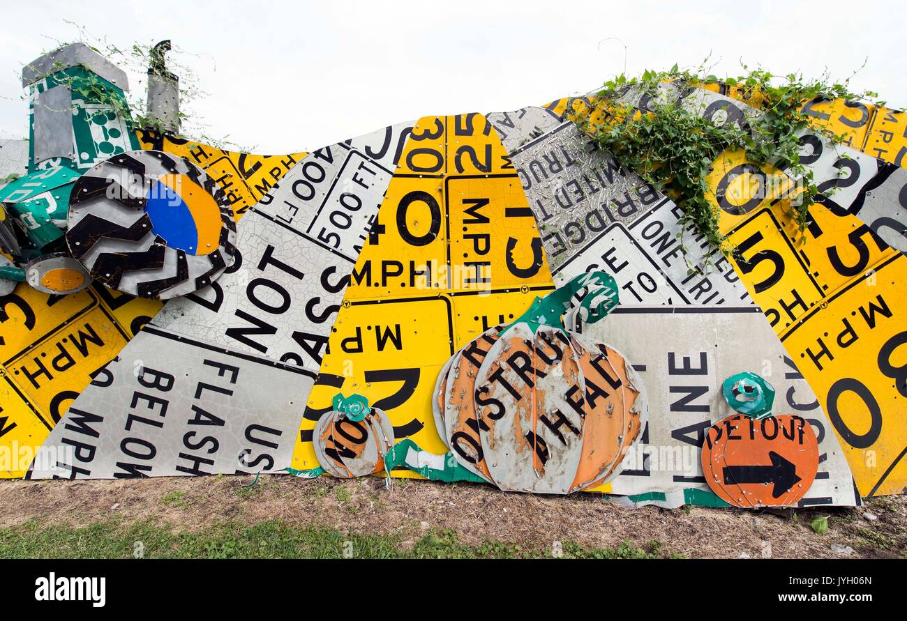 Meadville, Pennsylvania, USA. 19th Aug, 2017. In collaboration with the ...