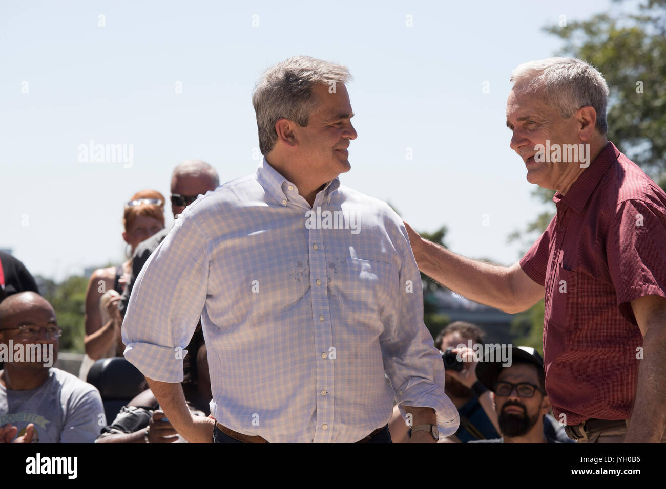 Rep lloyd doggett hi-res stock photography and images - Alamy