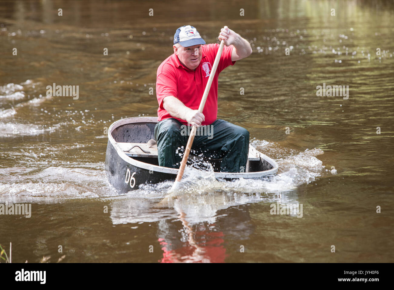 Cilgerran coracle race hi-res stock photography and images - Alamy