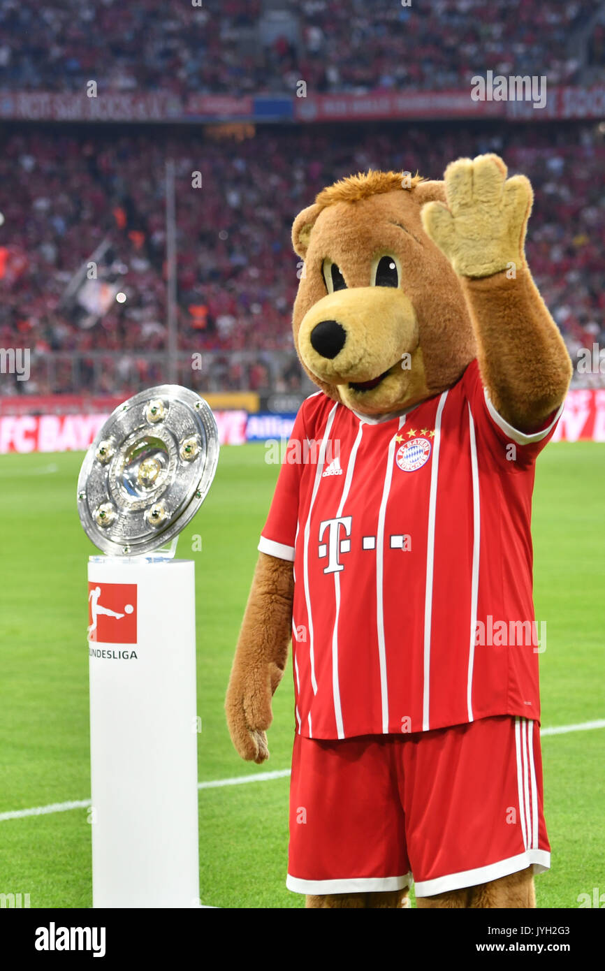 Muenchen, Deutschland. 18th Aug, 2017. Maskottchen Berni steht neben ...