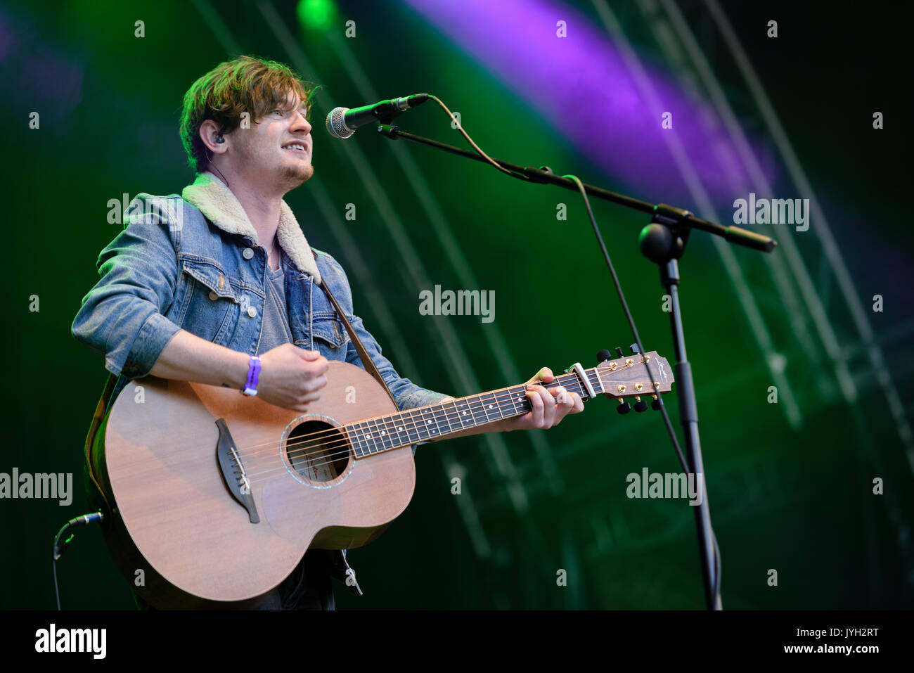 Ryan mcmullan singer hi-res stock photography and images - Alamy