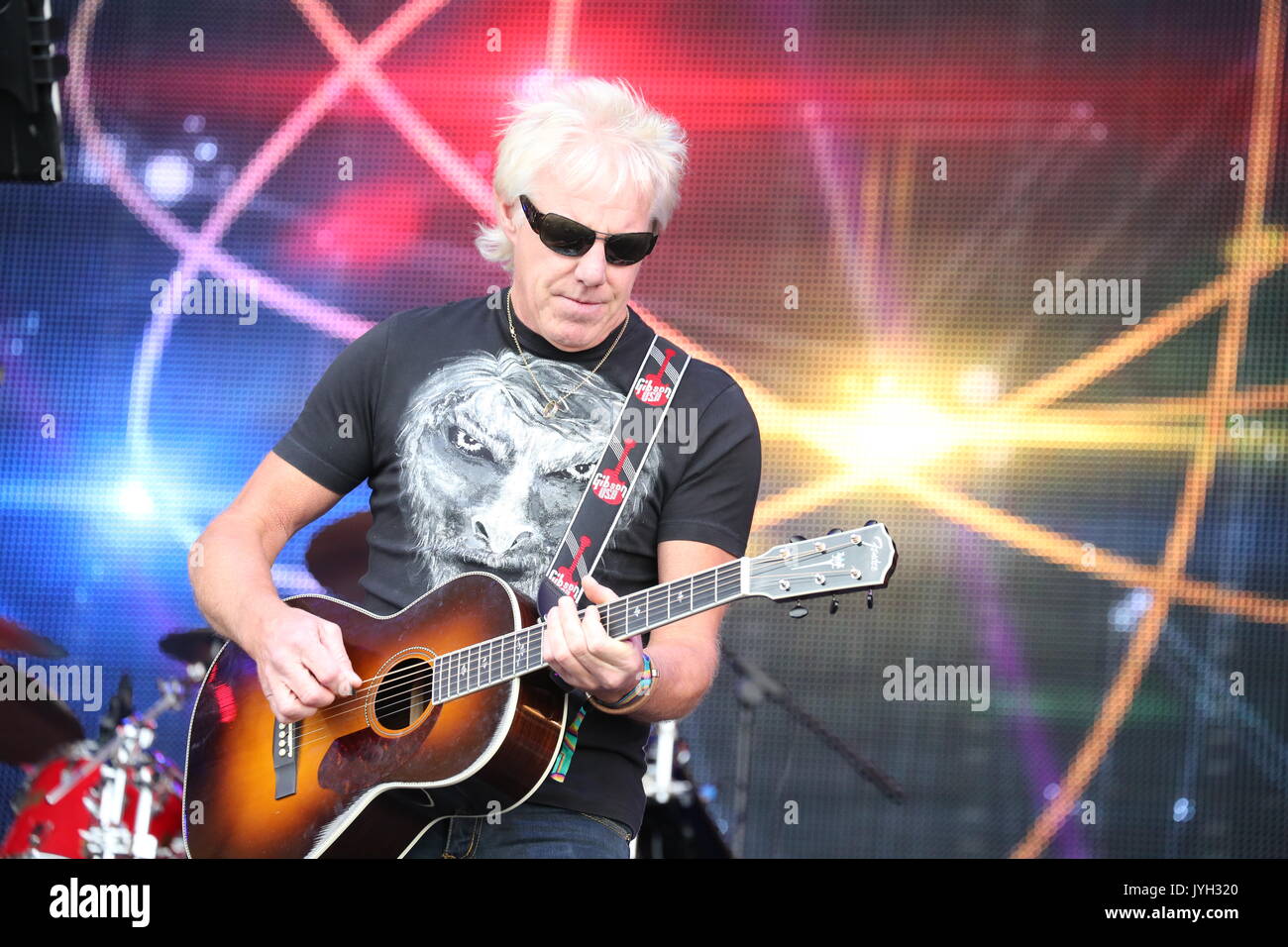 Simon hough hi-res stock photography and images - Alamy