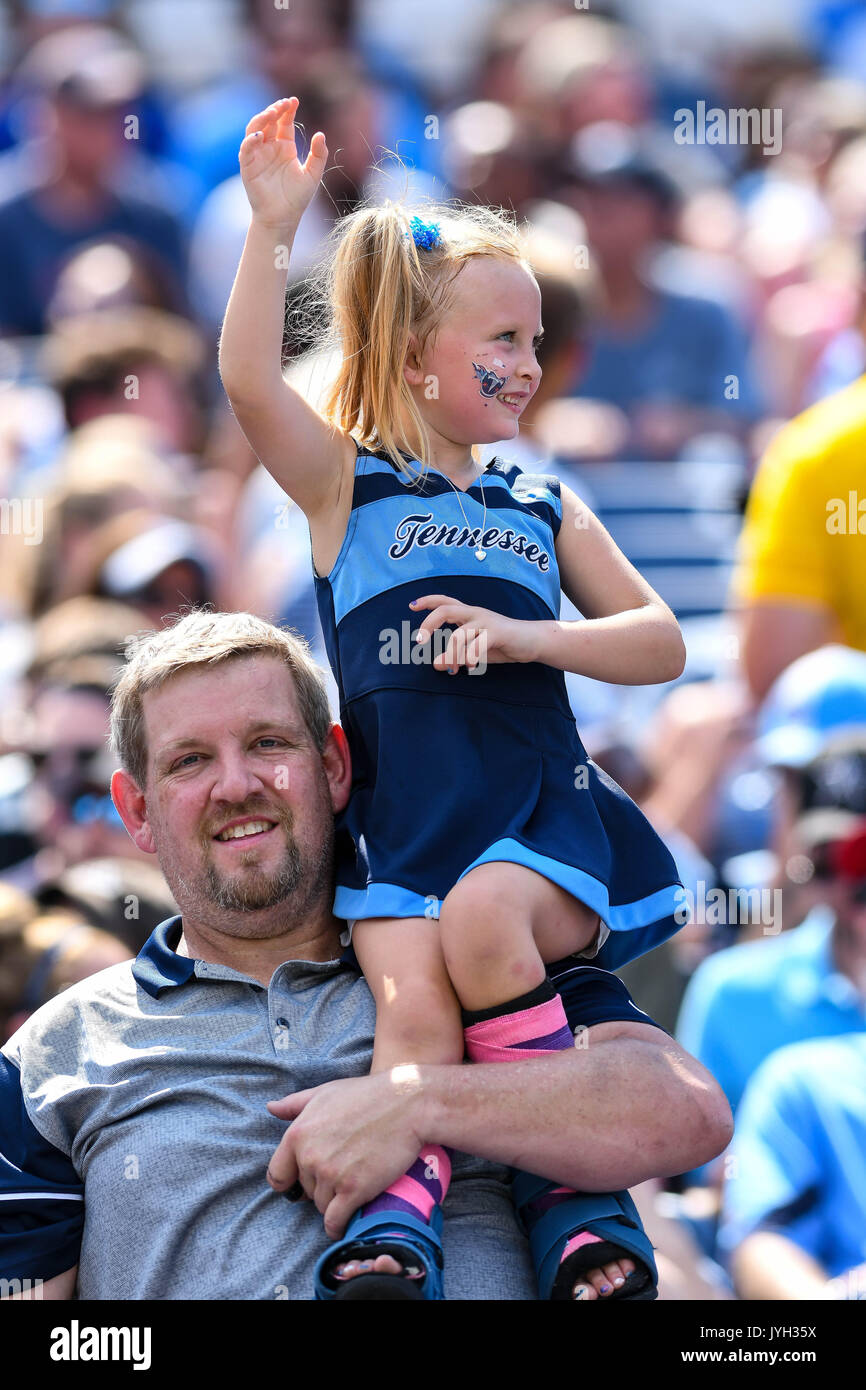 Titans fans hi-res stock photography and images - Alamy