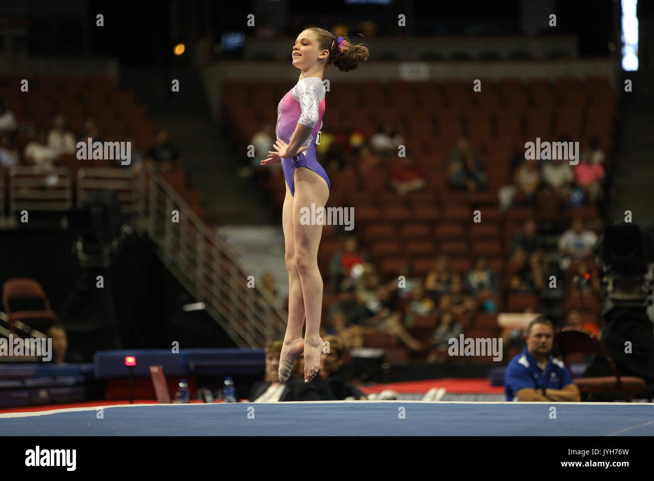 August 18, 2017: Gymnast Annie Beard competes on the first day of the ...