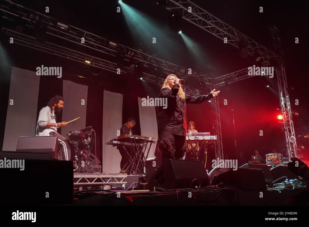 Roger tempest hi-res stock photography and images - Alamy