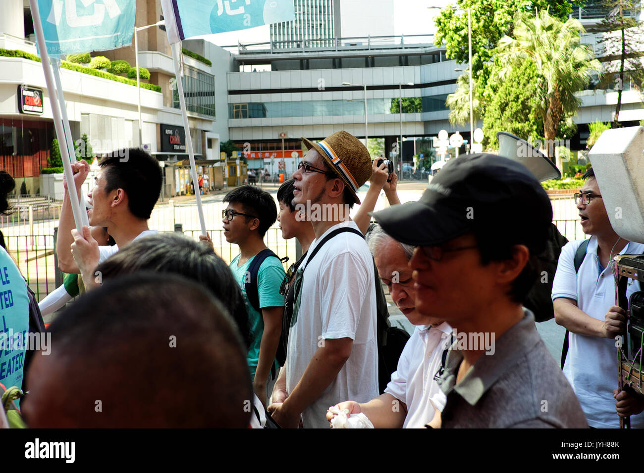 Anthony wong singer hi-res stock photography and images - Alamy