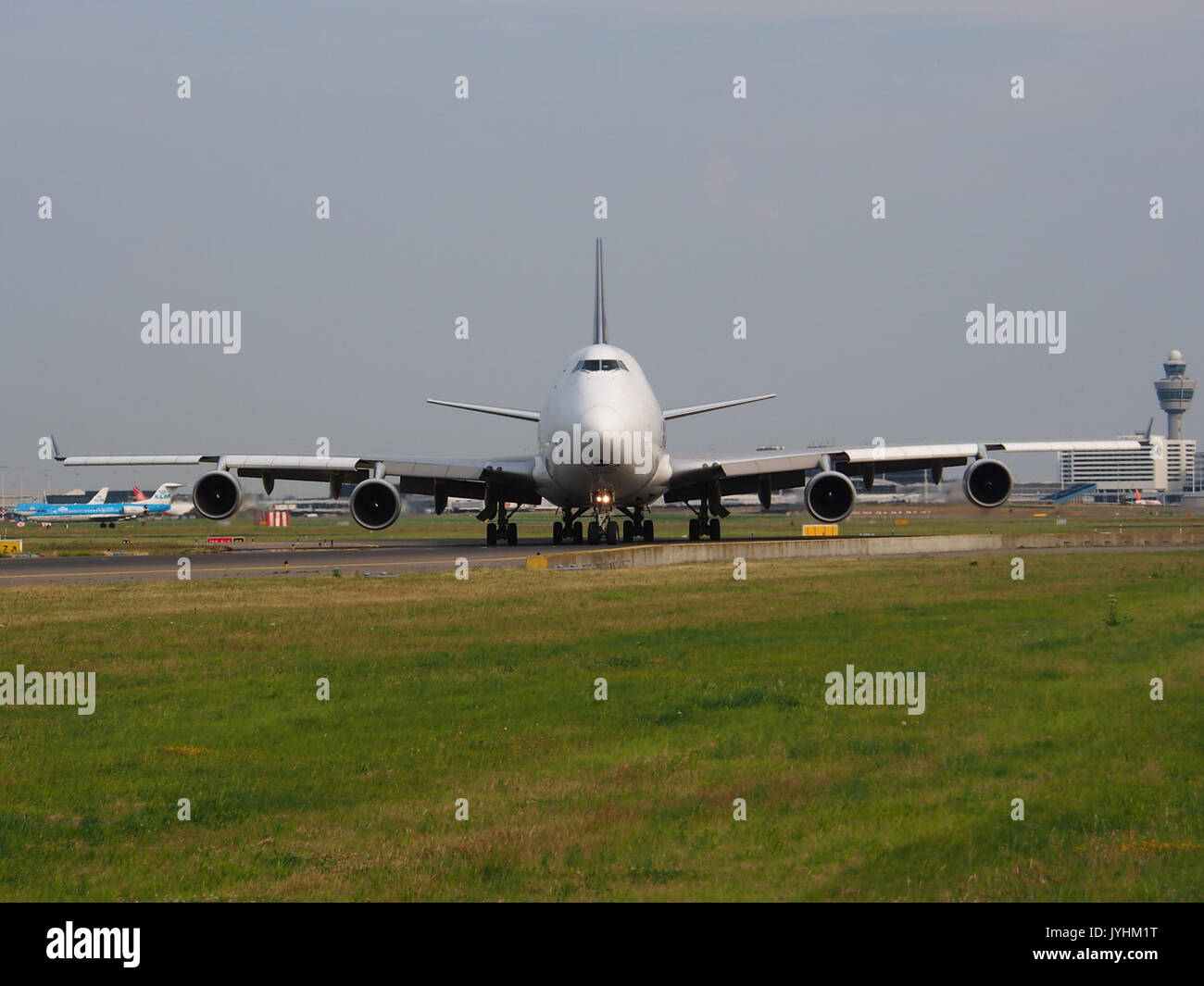 Boeing 747 412f hi-res stock photography and images - Alamy