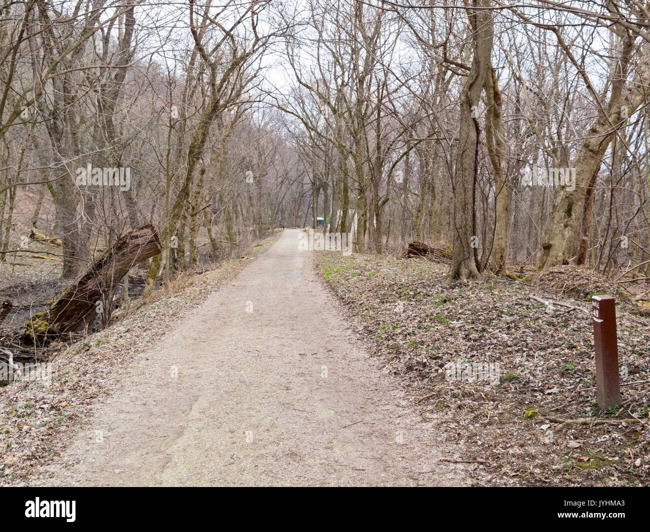 Mile marker illustration hi-res stock photography and images - Alamy