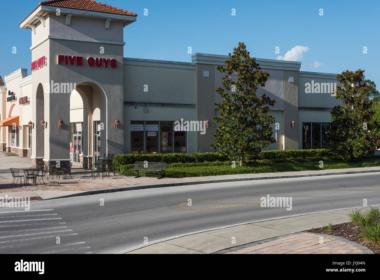 Five guys restaurant hi-res stock photography and images - Alamy
