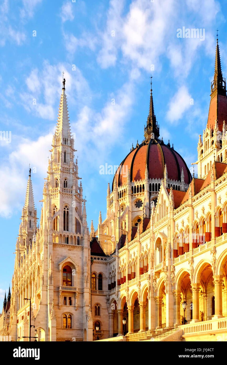 Budapest hi-res stock photography and images - Alamy