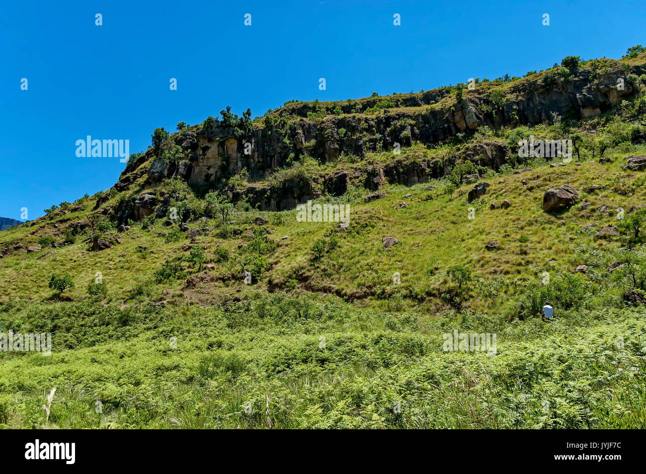 Big rock along the path to Thukela waterfall in Royal Natal Park ...