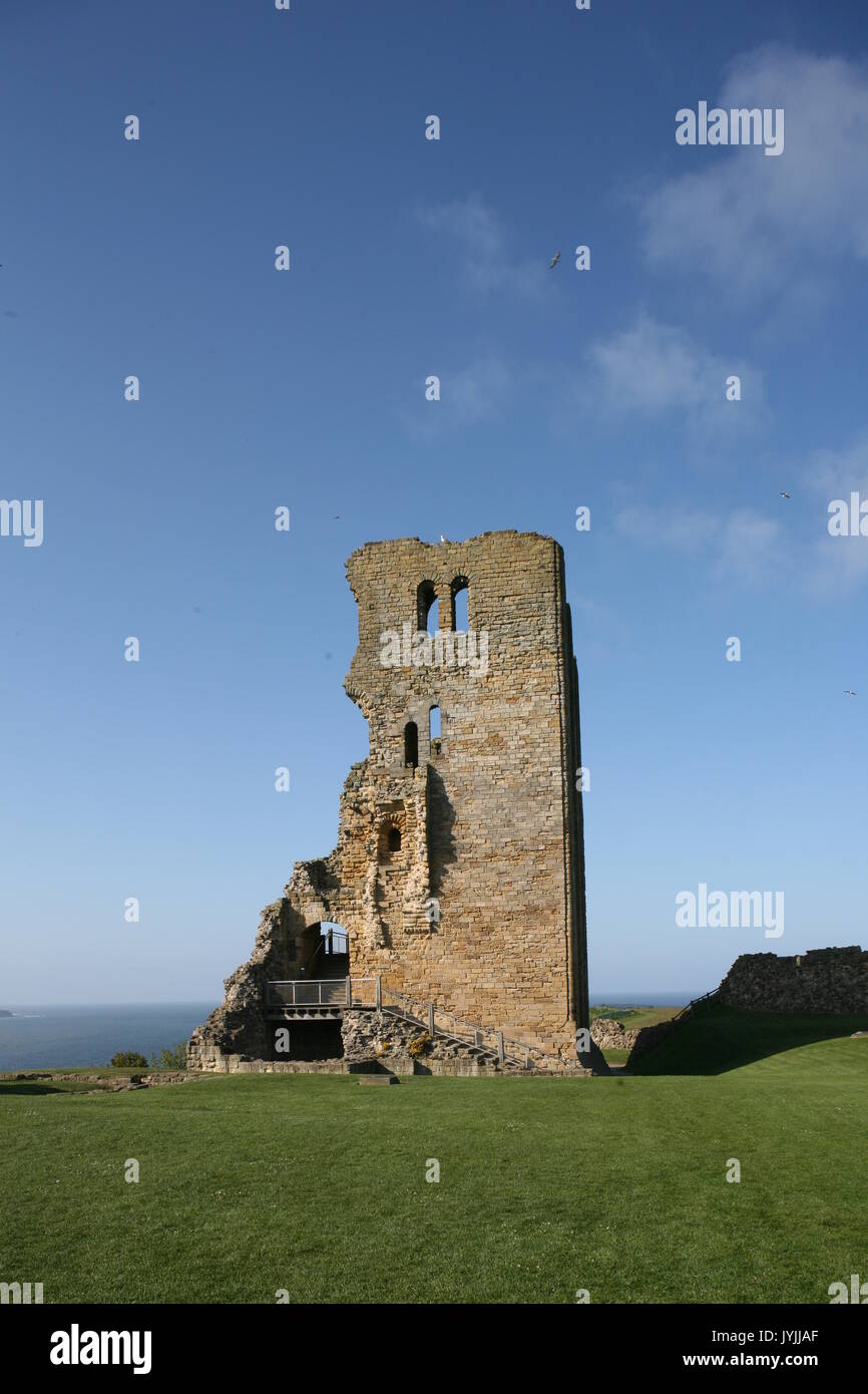 Scarborough Castle (North Yorkshire), Great Tower, 1159−69 Stock Photo ...
