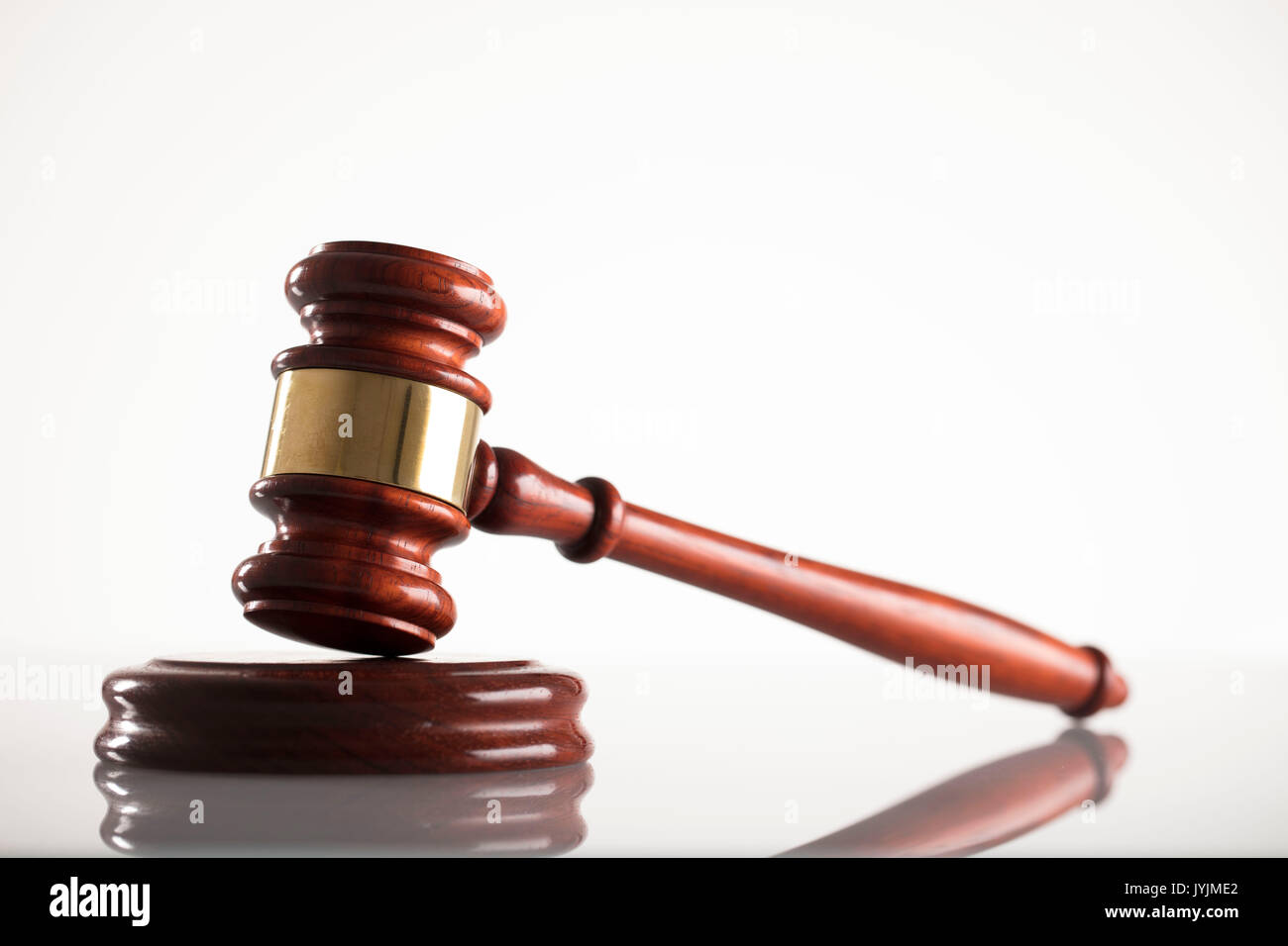 Gavel auction hi-res stock photography and images - Alamy