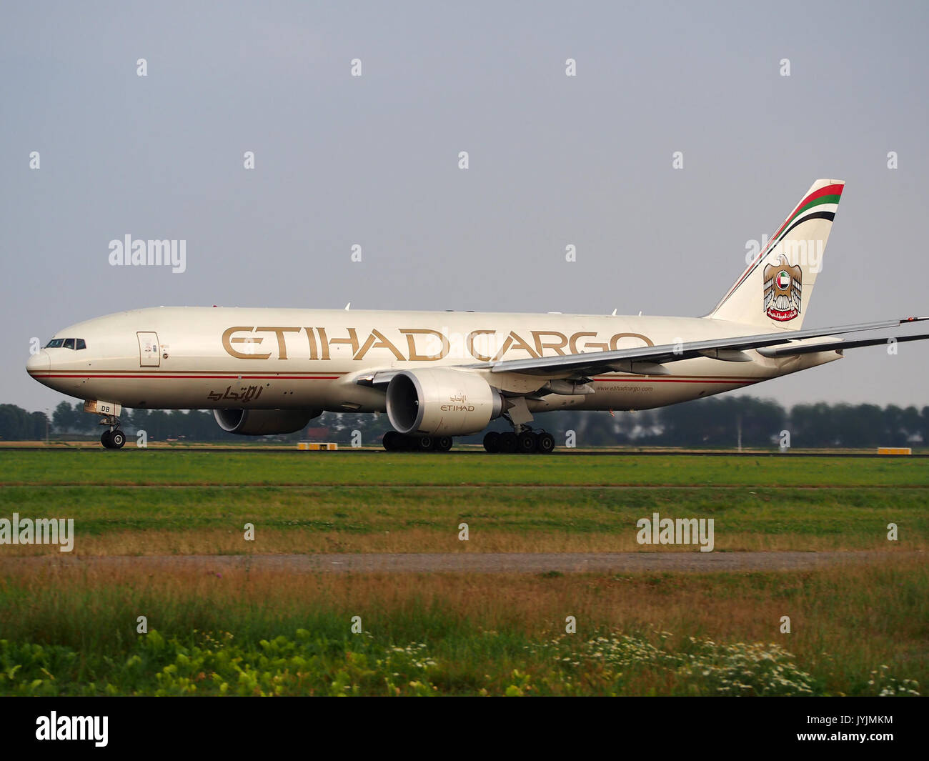 Etihad boeing 777 hi-res stock photography and images - Alamy