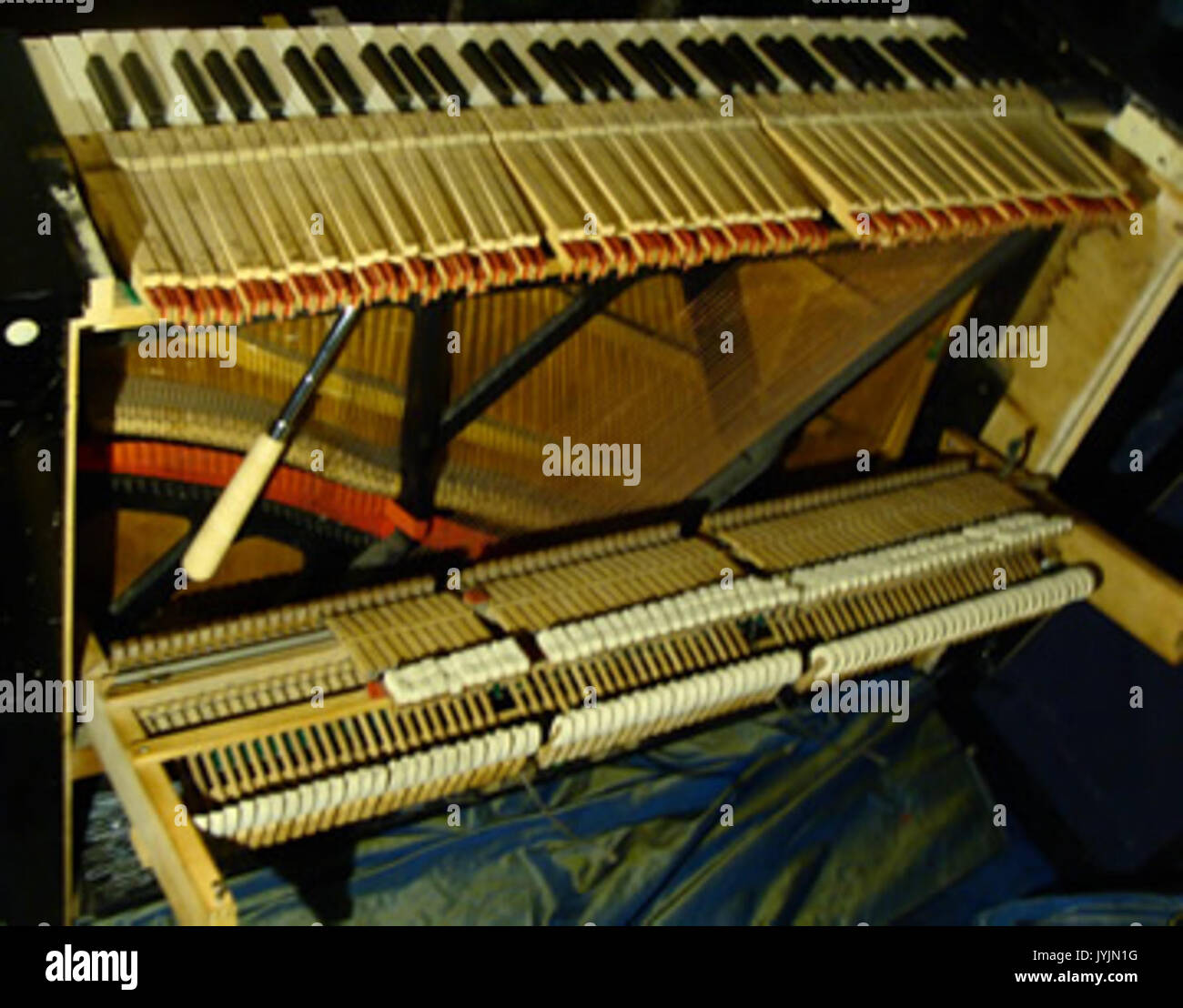 Pivoted hi-res stock photography and images - Alamy