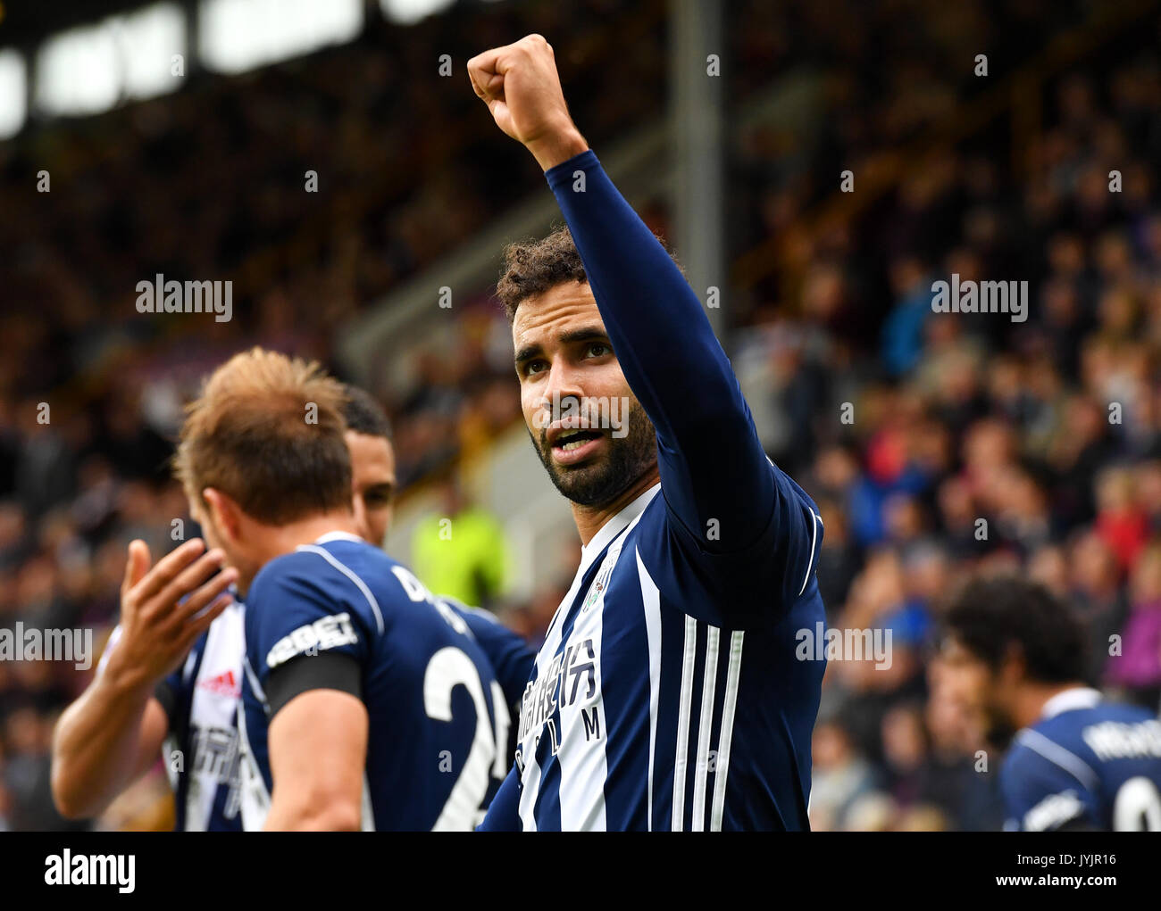 Hal robson kanu scoring goal hi-res stock photography and images - Alamy
