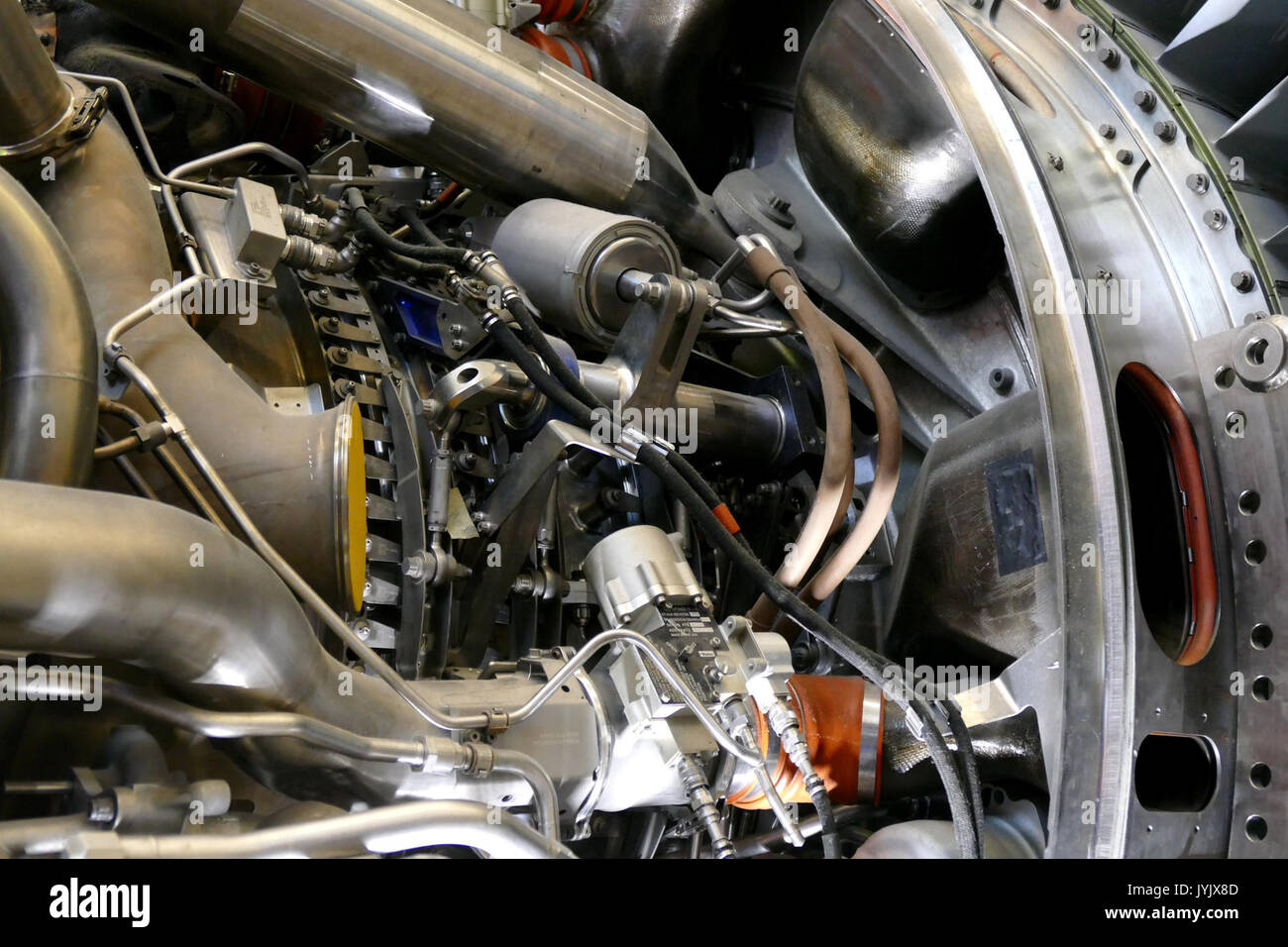 2016.10.13.111932 Detail GE90 jet engine Future of Flight Center ...