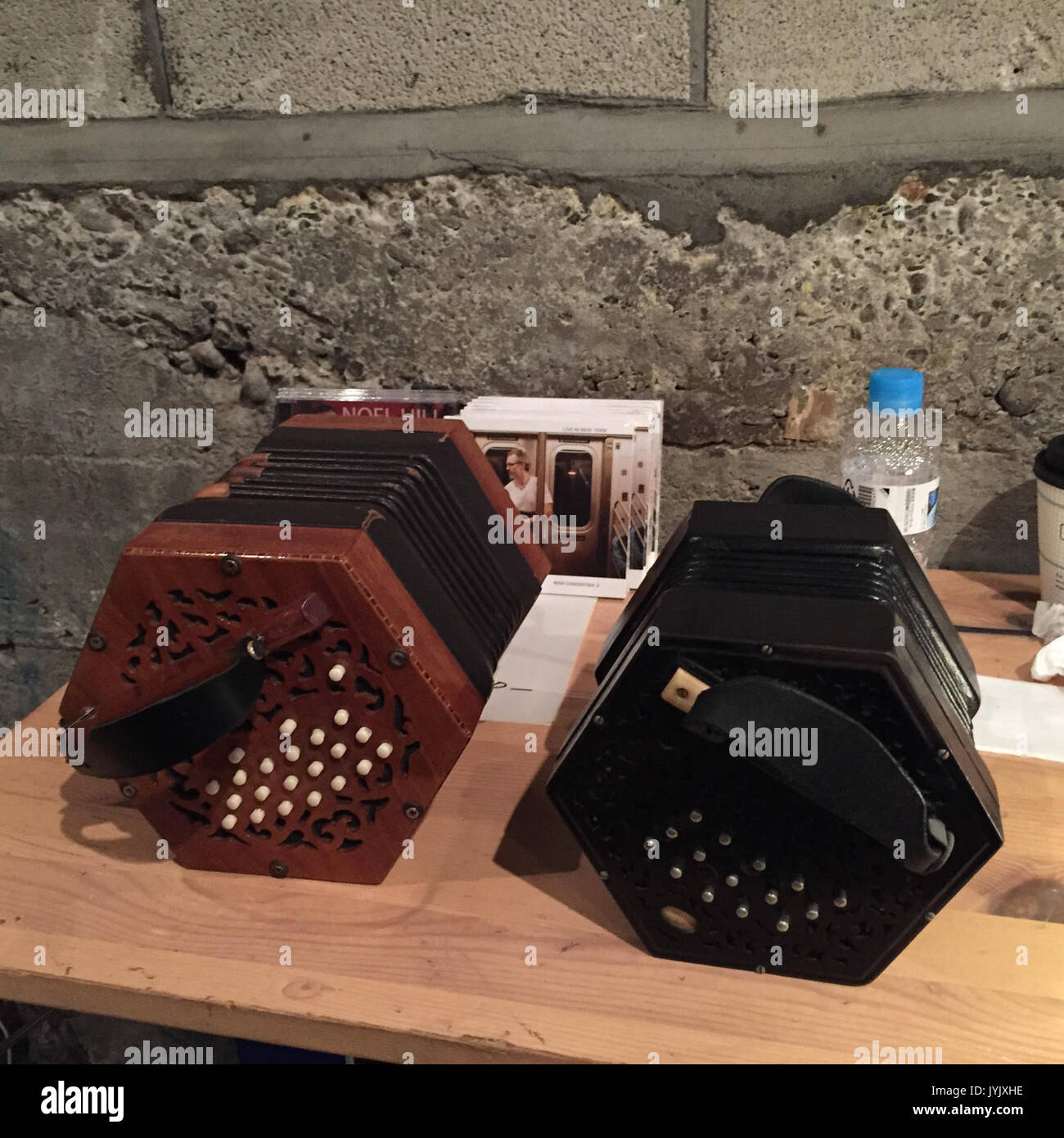 Concertinas hi-res stock photography and images - Alamy