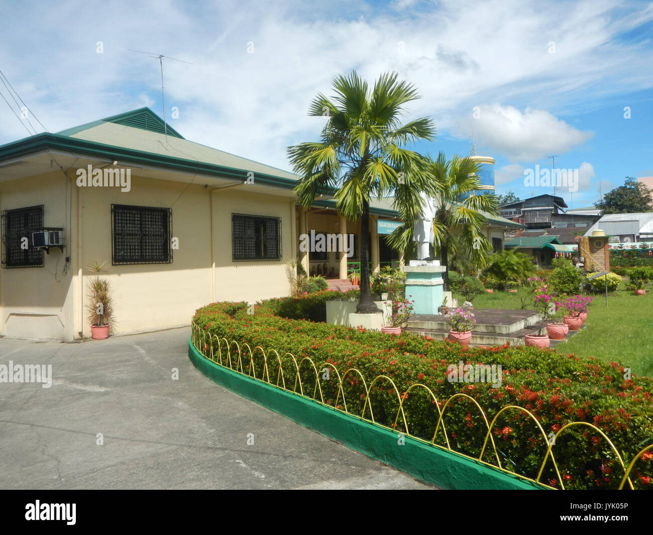 Sundial elementary school hi-res stock photography and images - Alamy
