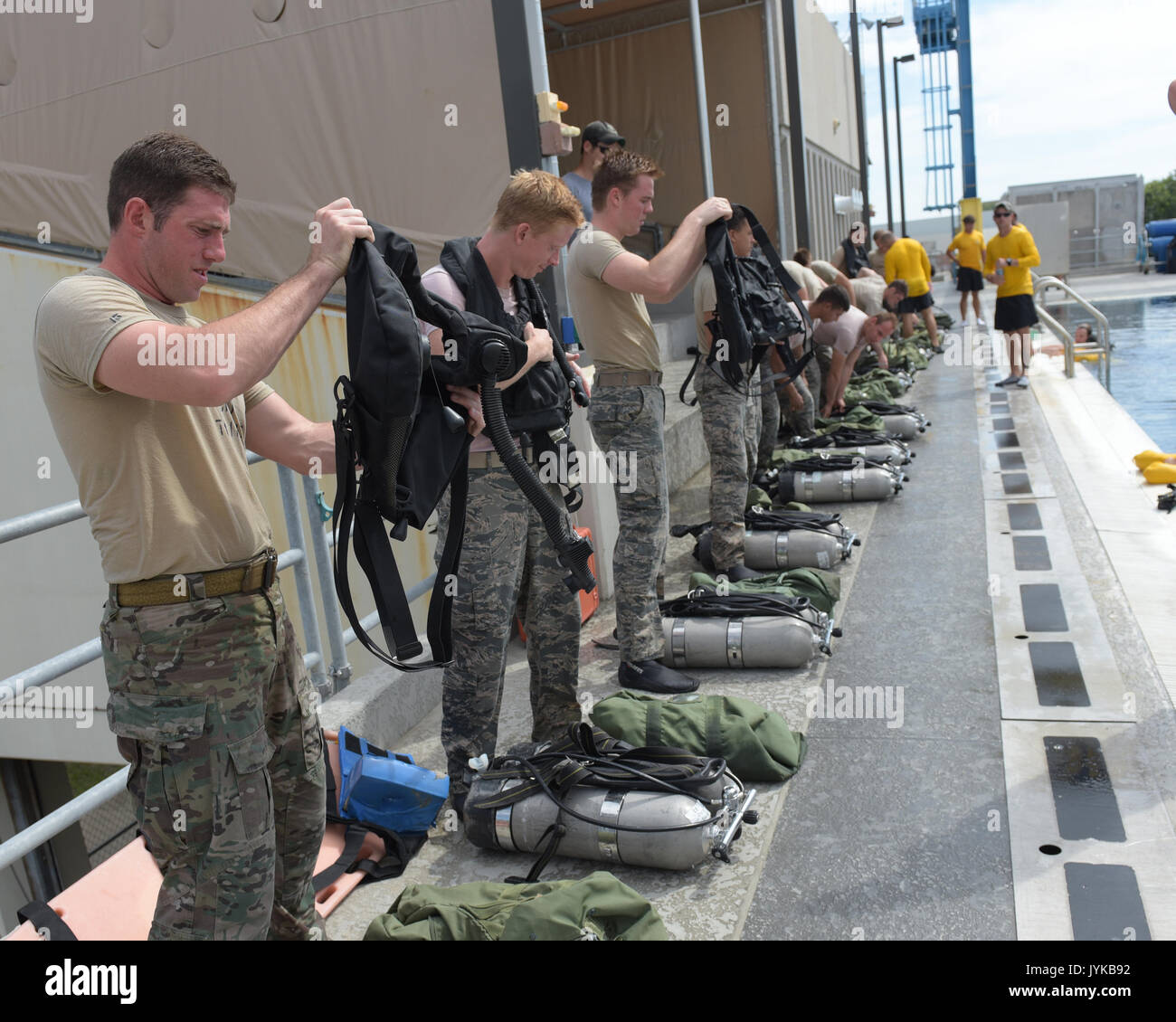 U s air force dive hi-res stock photography and images - Alamy
