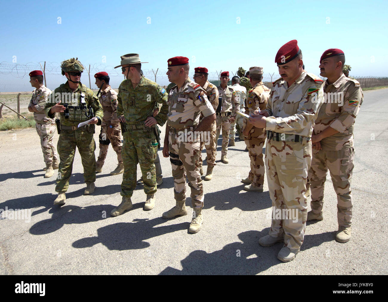 Australian soldiers iraq news hi-res stock photography and images - Alamy